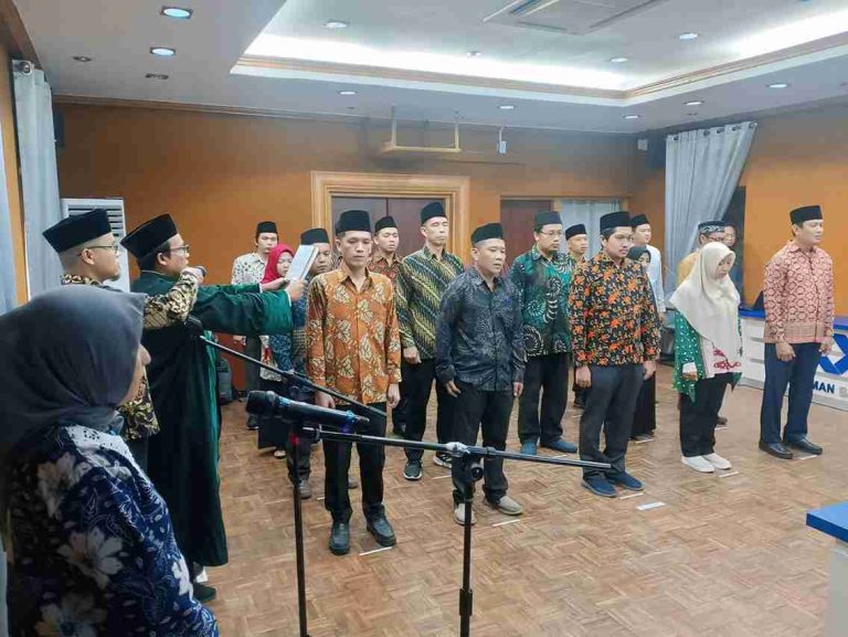 Direktur Polman Babel Lantik 17 Pejabat Baru, Ingatkan Pentingnya ...